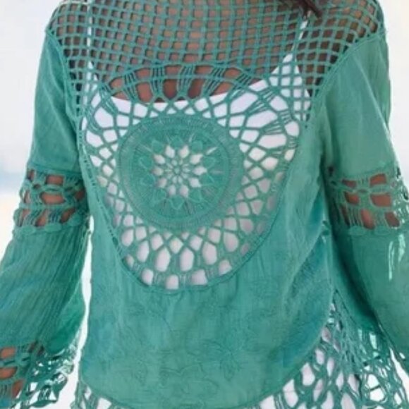 VENUS | Tops | Pretty Venus Crocheted Top With 34 Sleeves Size Xs But ...